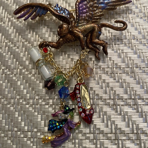 Kirks Folly | Jewelry | Kirks Folly Wizard Of Oz Flying Monkey Brooch ...